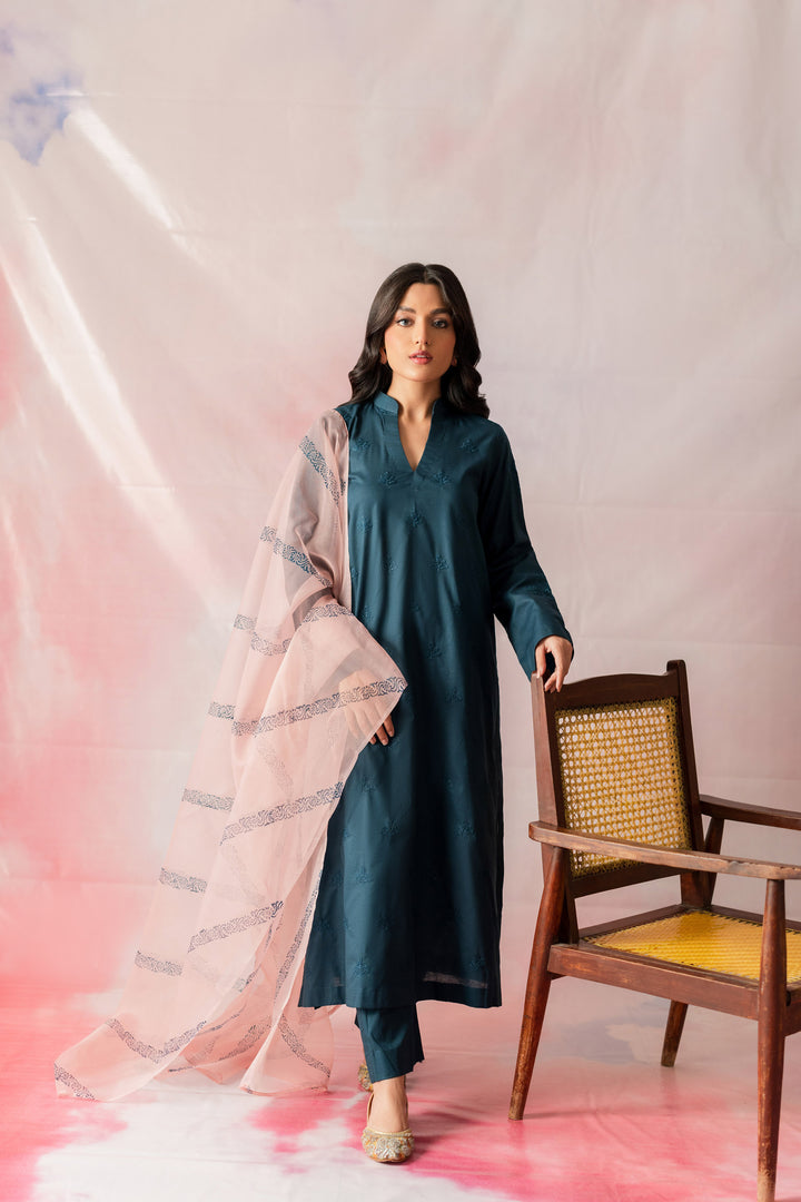 SALE – Kastoor